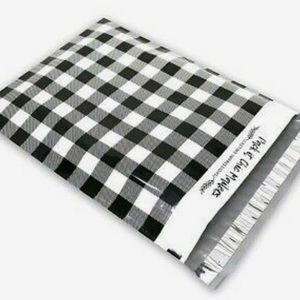 @jodes.co.xo | Office | Sale Buffalo Plaid Poly Mailers | Poshmark